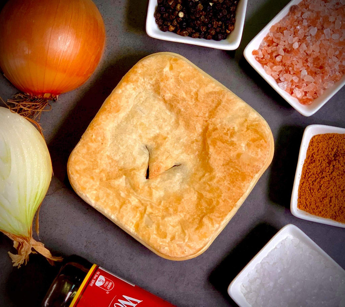 Chunky Mince Combo Beef Pie – Country Cob Bakery